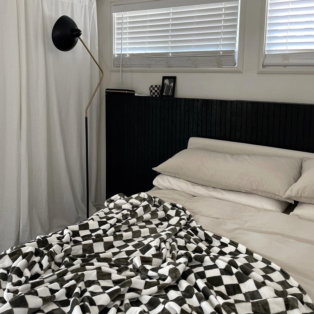 Swoop Floor Lamp – Brightech